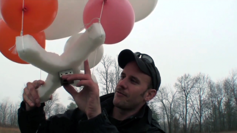 Can't afford drones? Use helium balloons to shoot aerial footage